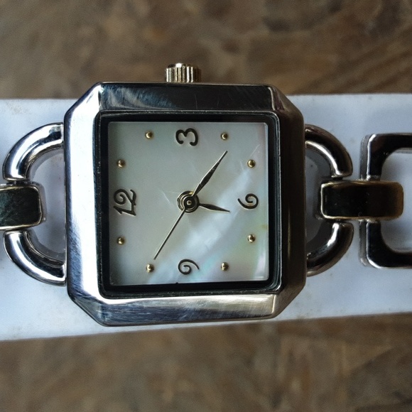 Consort | Accessories | Vintage Watch | Poshmark